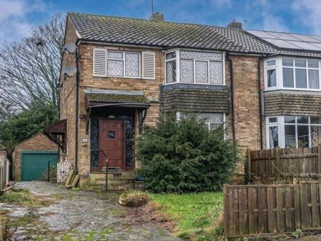 Wollaton Avenue, Bradway, 3 Bedroom Semi detached