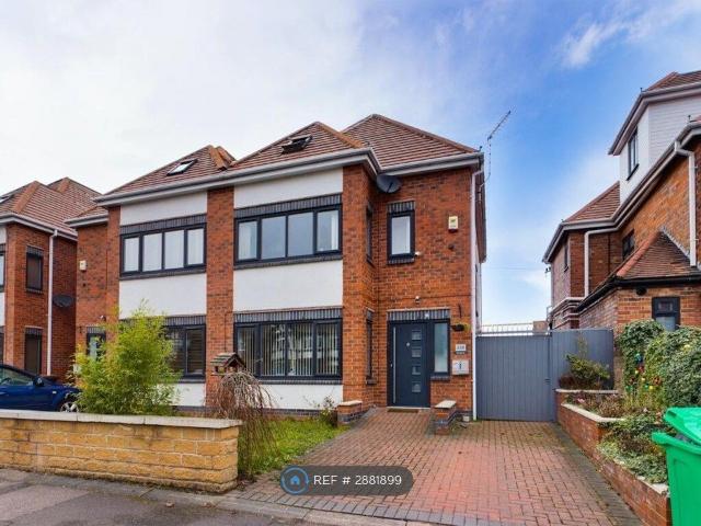 Wollaton Road, Nottingham NG8, 4 bed semi detached house to rent, £2,200 pcm | PrimeLocation