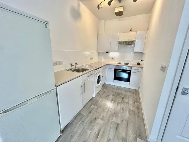 Wollaton Street, Nottingham NG1, 1 bed flat to rent, £750 pcm | PrimeLocation