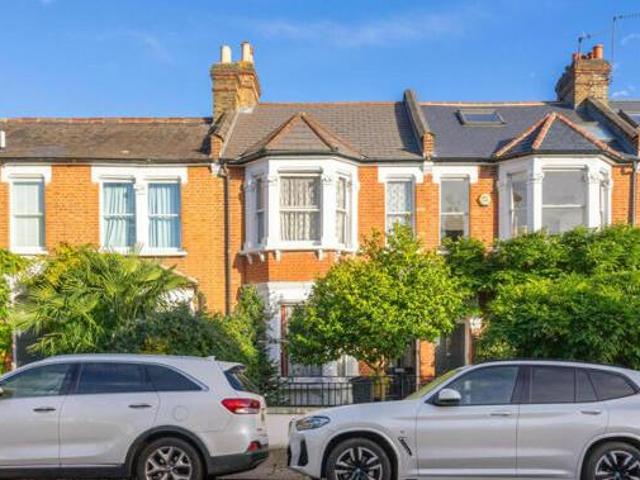 Wolseley Gardens, London, 3 Bedroom Terraced