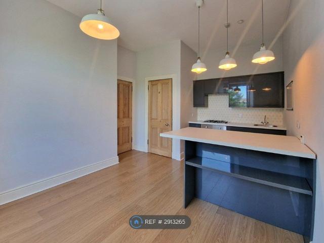 Wolseley Place, Edinburgh EH8, 1 bed flat to rent, £1,100 pcm | PrimeLocation