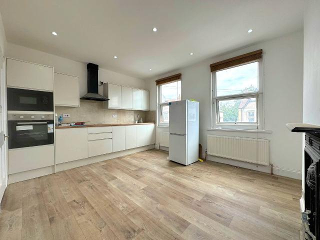 Wolseley Road, Harrow HA3, 2 bed flat to rent, £1,700 pcm | PrimeLocation