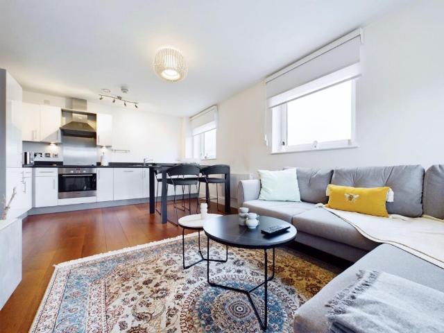 Wolseley Street, London SE1 2 bed flat to rent £2,449 pcm £565 pw
