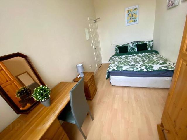 Wolseley Street, Room 5, R4 & R6, All Bills Included, Belfast, BT7 1LG