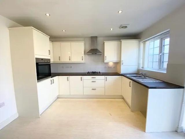 Wolsey Island Way, Leicester, LE4