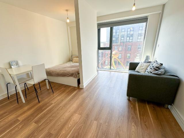 Wolstenholme Square L1, Studio to rent, £850 pcm | PrimeLocation