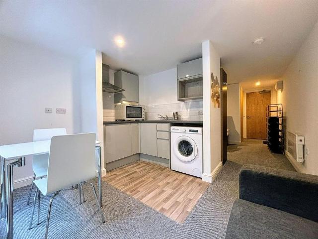 Wolstenholme Square, Liverpool L1, Studio to rent, £700 pcm | PrimeLocation