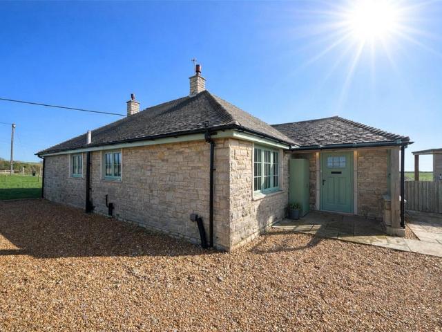 Worth Matravers, Swanage, BH19 3 bed bungalow to rent £1,950 pcm £450 pw