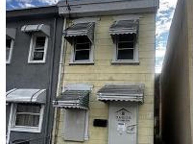 Worth St