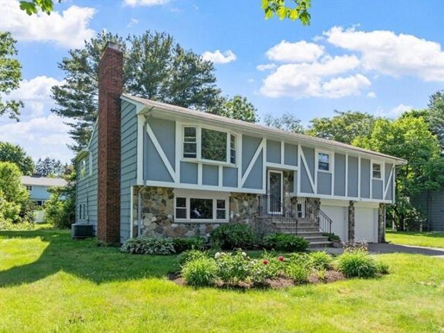 Worthen Rd E, Lexington, Home For Sale