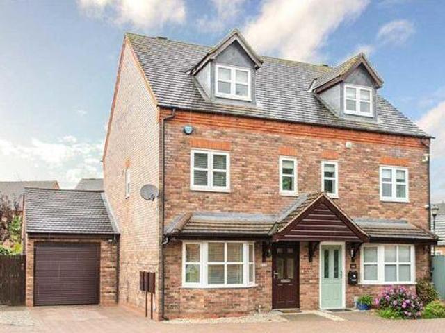 Worthington Road, Fradley, 3 Bedroom Semi detached