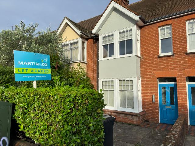 Worting Road, Basingstoke RG21, 1 bed flat to rent, £850 pcm | PrimeLocation