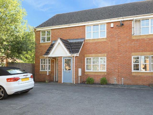 Worcester Close, Clay Cross S45, 2 bed flat to rent, £650 pcm | PrimeLocation