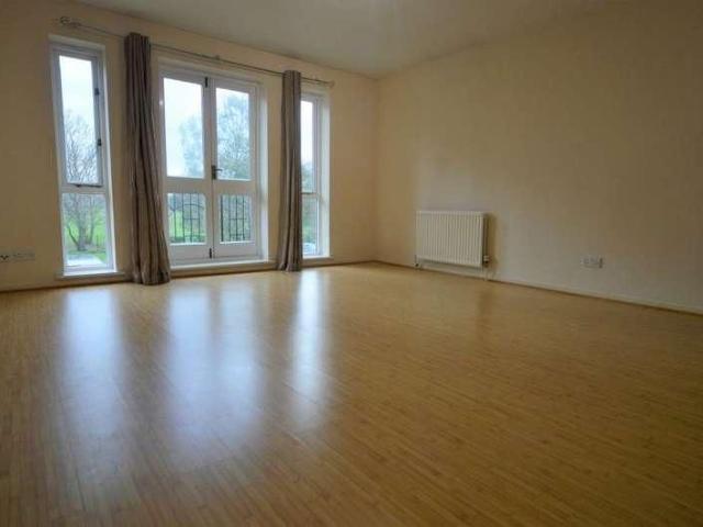 Worcester Ct, Park View Close, St Albans, AL1
