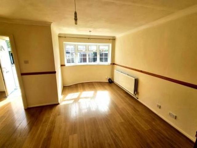 Worcester Drive, Market Harborough, LE16