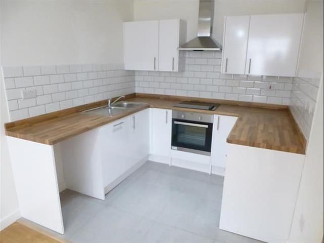 Worcester Street, Kidderminster DY10, 2 bed flat to rent, £875 pcm | PrimeLocation