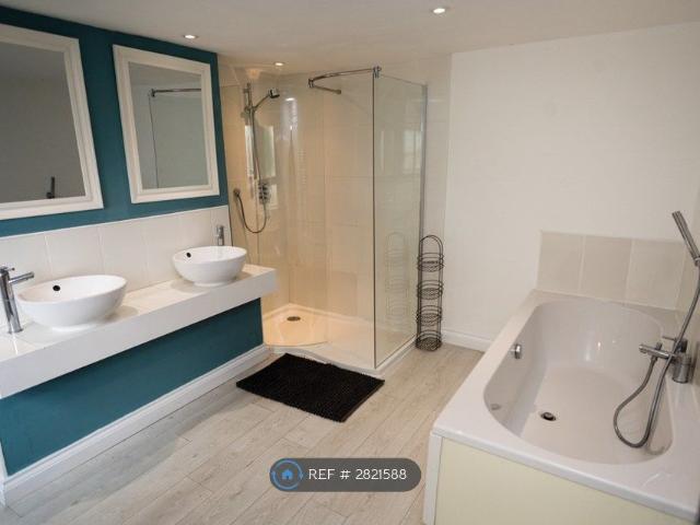 Worcester Parade, Gloucester GL1, 4 bed shared accommodation to rent, £2,200 pcm | PrimeLocation
