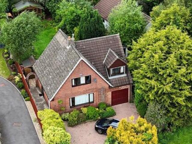 Worcester Walk, Broadwell, 4 Bedroom Detached