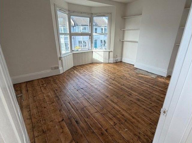 Wordsworth St, Hove BN3, 1 bed flat to rent, £1,300 pcm | PrimeLocation
