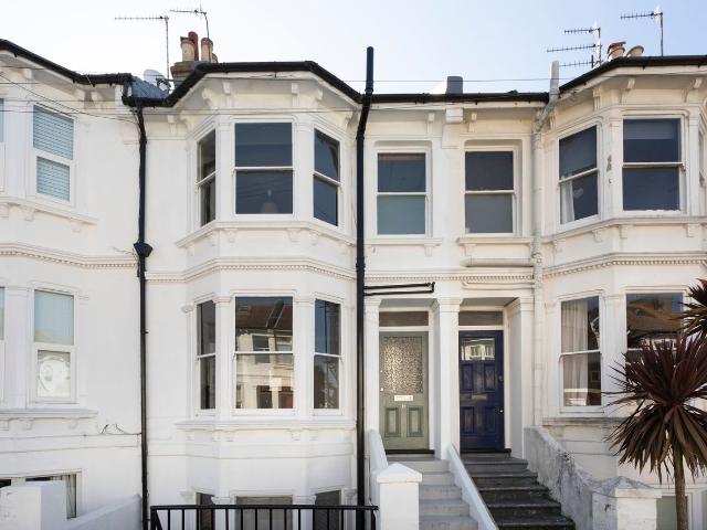 Wordsworth Street, Hove BN3, 2 bed flat to rent, £1,750 pcm | PrimeLocation