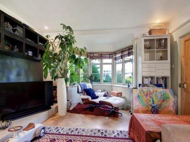 Wordsworth Walk, Hampstead Garden Suburb, 3 Bedroom Semi detached