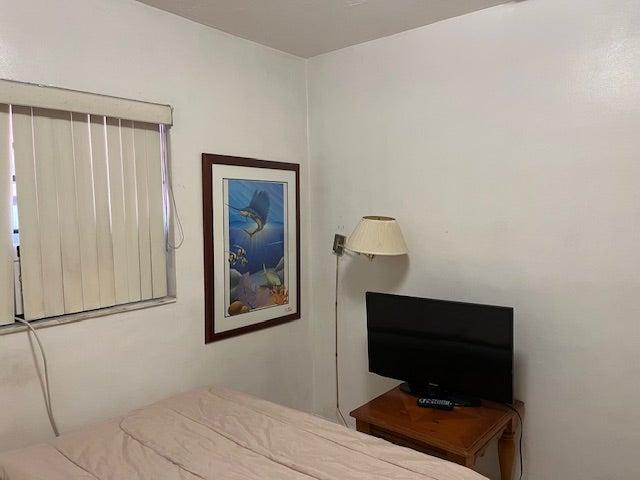 working male furnished room.bath garage laundry wf