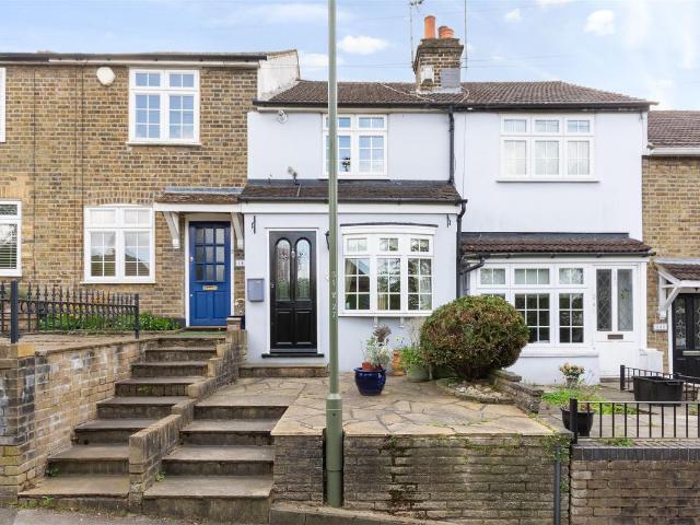Worlds End Lane, Orpington BR6, 2 bed terraced house to rent, £1,600 pcm | PrimeLocation