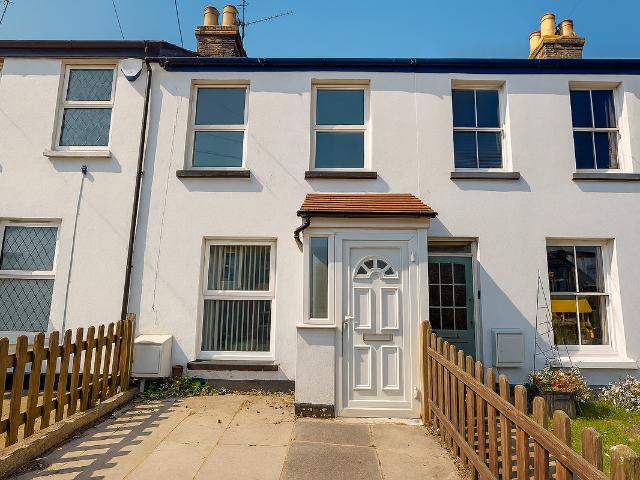 Worlds End Lane, Orpington BR6, 3 bed property to rent, £1,850 pcm | PrimeLocation