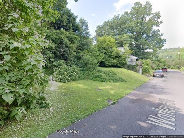 Worley Ave, Clarksburg, WV 26301