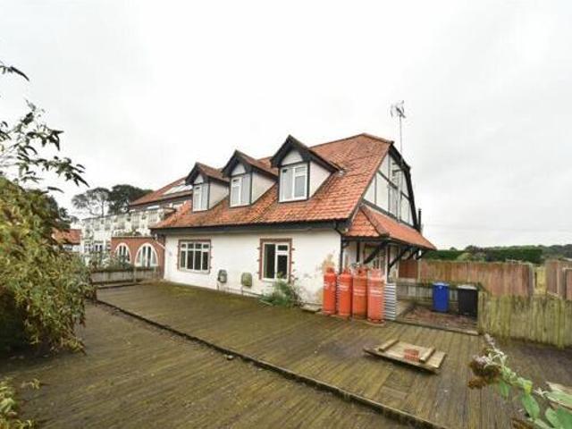 Worlington, Isleham Road, Bury St. Edmunds, 2 Bedroom End