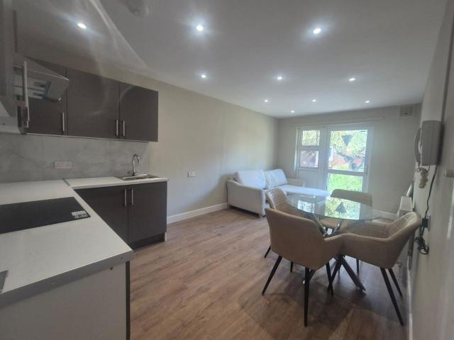 Wormholt Road, Shepherds Bush, London W12, 2 bed terraced house to rent, £2,000 pcm | PrimeLocation