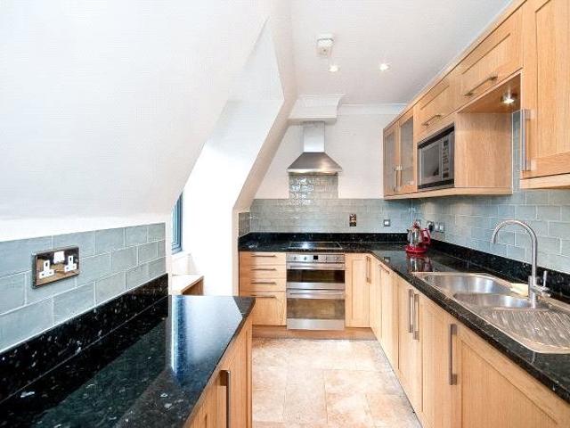 Wormwood Street, City Of London EC2M, 1 bed flat to rent, £2,600 pcm | PrimeLocation
