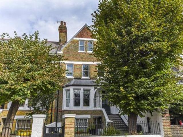 Woronzow Road, London, 2 Bedroom Apartment
