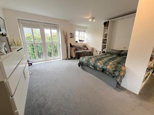 Worplesdon Road, Guildford GU2, Studio to rent, £1,350 pcm | PrimeLocation
