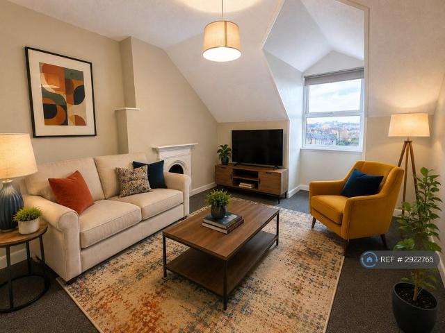 Worrall Road, Bristol, BS8 2 bed flat to rent £1,550 pcm £358 pw