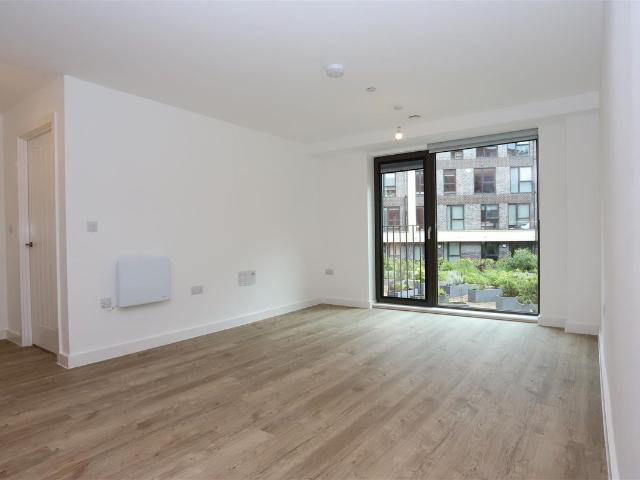 Worrall Street, Salford M5, 2 bed flat to rent, £1,120 pcm | PrimeLocation
