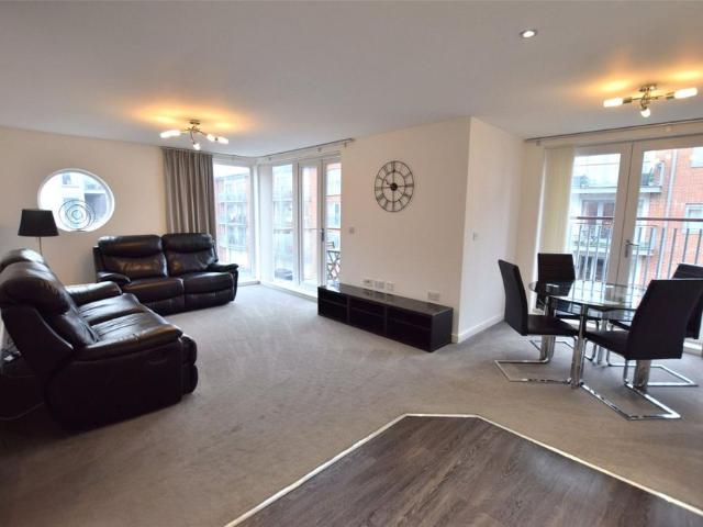 Worsdell Drive, Gateshead, NE8