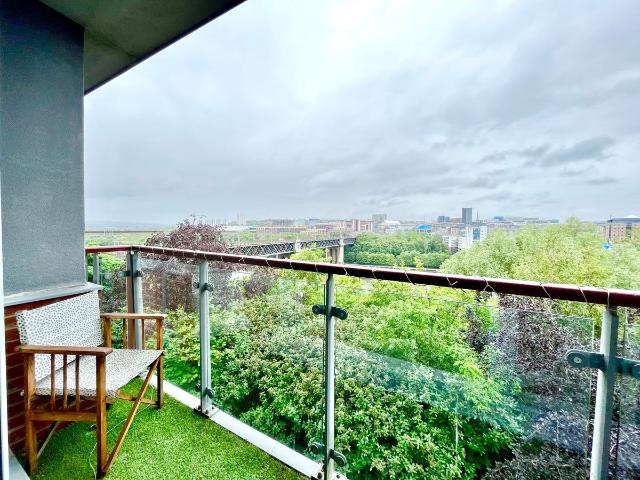 Worsdell Drive, Gateshead NE8, 2 bed flat to rent, £1,300 pcm | PrimeLocation