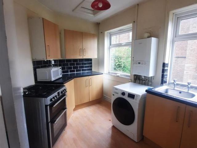 Worsley Avenue, Manchester M40, 2 bed shared accommodation to rent, £495 pcm | PrimeLocation