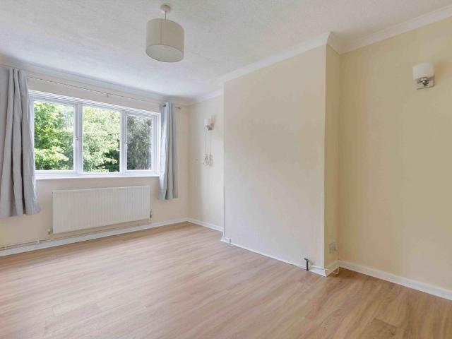 Worsley Bridge Road, London SE26, 2 bed flat to rent, £1,650 pcm | PrimeLocation