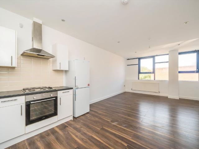 Worsley Bridge Road, Lower Sydenham SE26, 1 bed flat to rent, £1,500 pcm | PrimeLocation