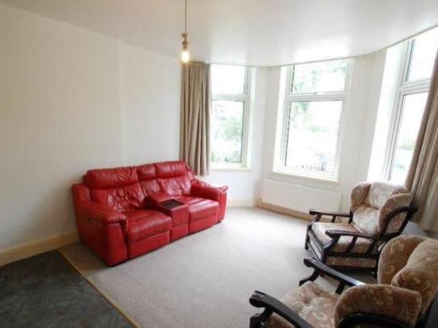 Wostenholm Road, Sheffield, 2 Bedroom Flat