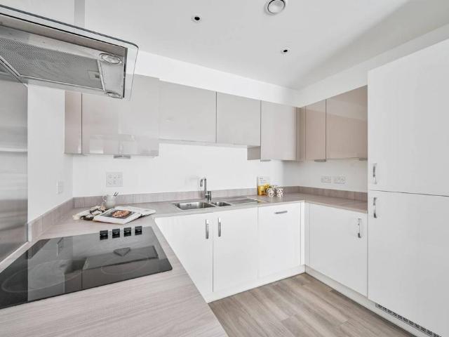 Wotton Court, London SE18 1 bed apartment to rent £1,950 pcm £450 pw