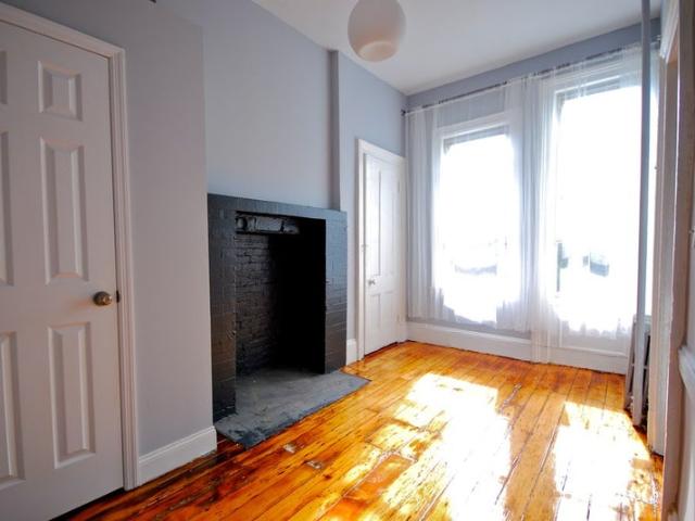 WOW Rare A+ Greenpoint House! Furnished!