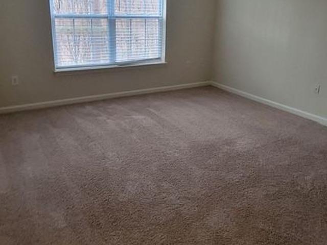 WM Amesbury 2 Bedroom Apartment for Rent at 5328 W Market St, Greensboro, NC 27409