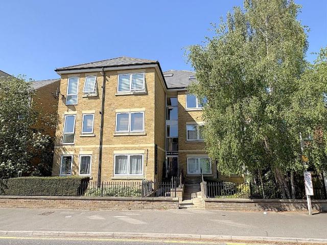 Wrotham Road, Gravesend, Kent DA11, 1 bed flat to rent, £1,100 pcm | PrimeLocation