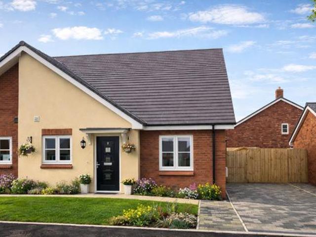 Wrottesley Park Road, Perton, 2 Bedroom Semi detached