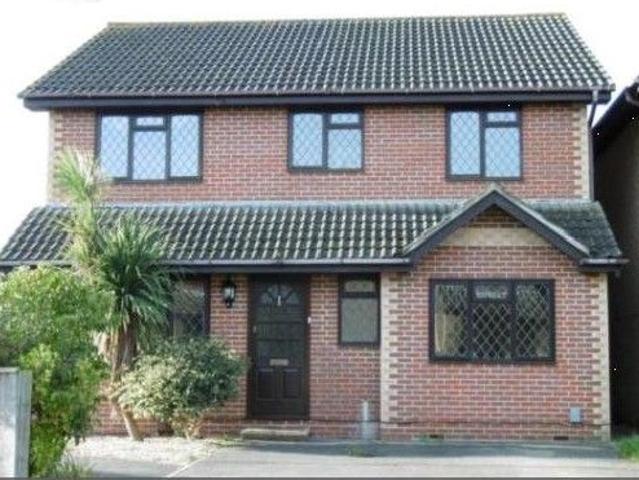 Wraxall Close, Poole BH17, 4 bed detached house to rent, £1,800 pcm | PrimeLocation
