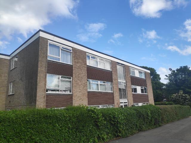 Wray Common Road, Reigate RH2, 2 bed flat to rent, £1,450 pcm | PrimeLocation