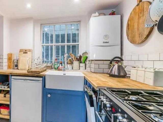 Wray Crescent, London, N4 3LN, United Kingdom | 2 bed apartment for rent #140227181 | Rentberry